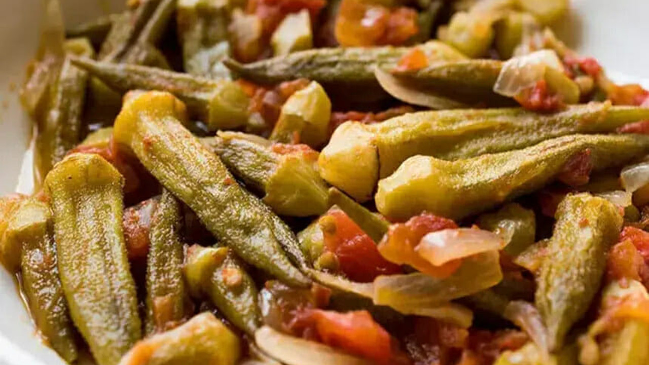 Zeytinyağlı bamya nasıl yapılır?