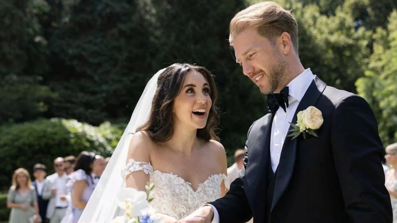 Karsu Dönmez ile Mike Schrama evlendi